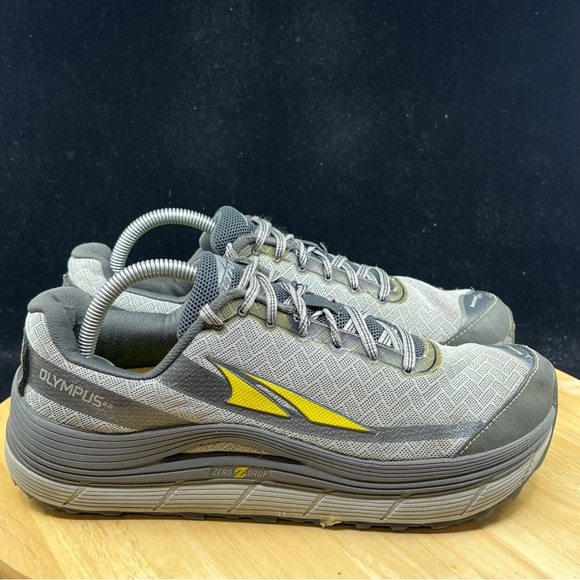 Altra | Shoes | Altra Olympus 2 Mens Running Shoes Gray Size 9 Vibram ...